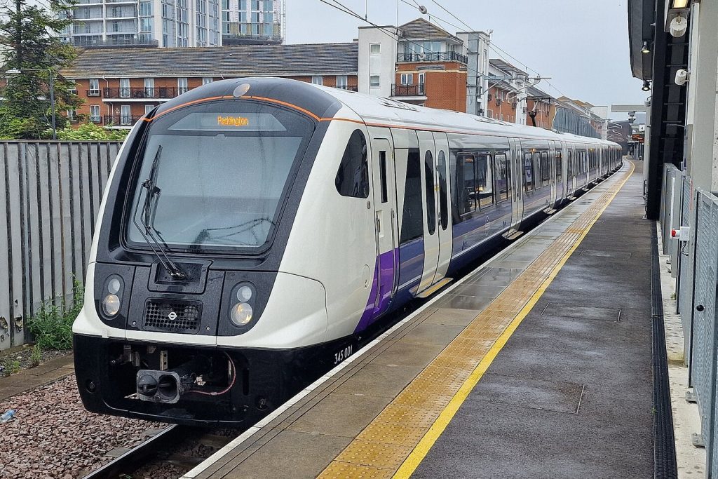 New trains coming to London’s Elizabeth line - HotMinute
